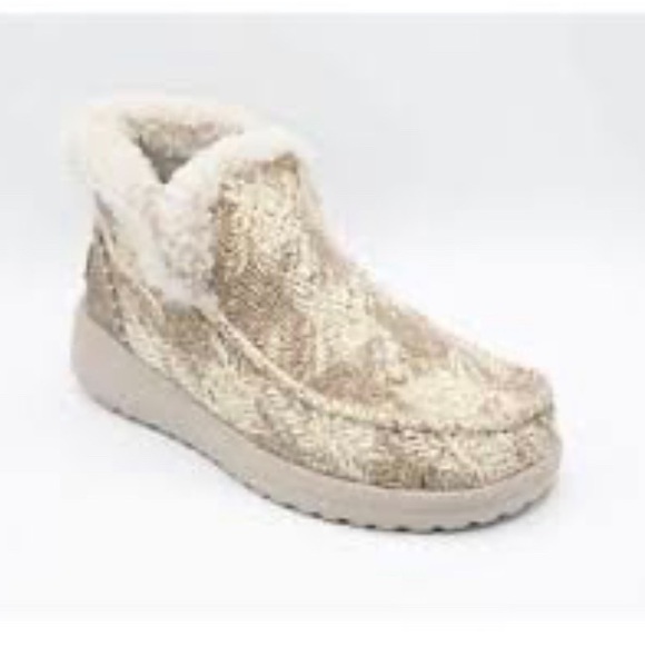 Hey Dude | Shoes | Hey Dude Shoes Womens Denny Booties In Cream | Poshmark